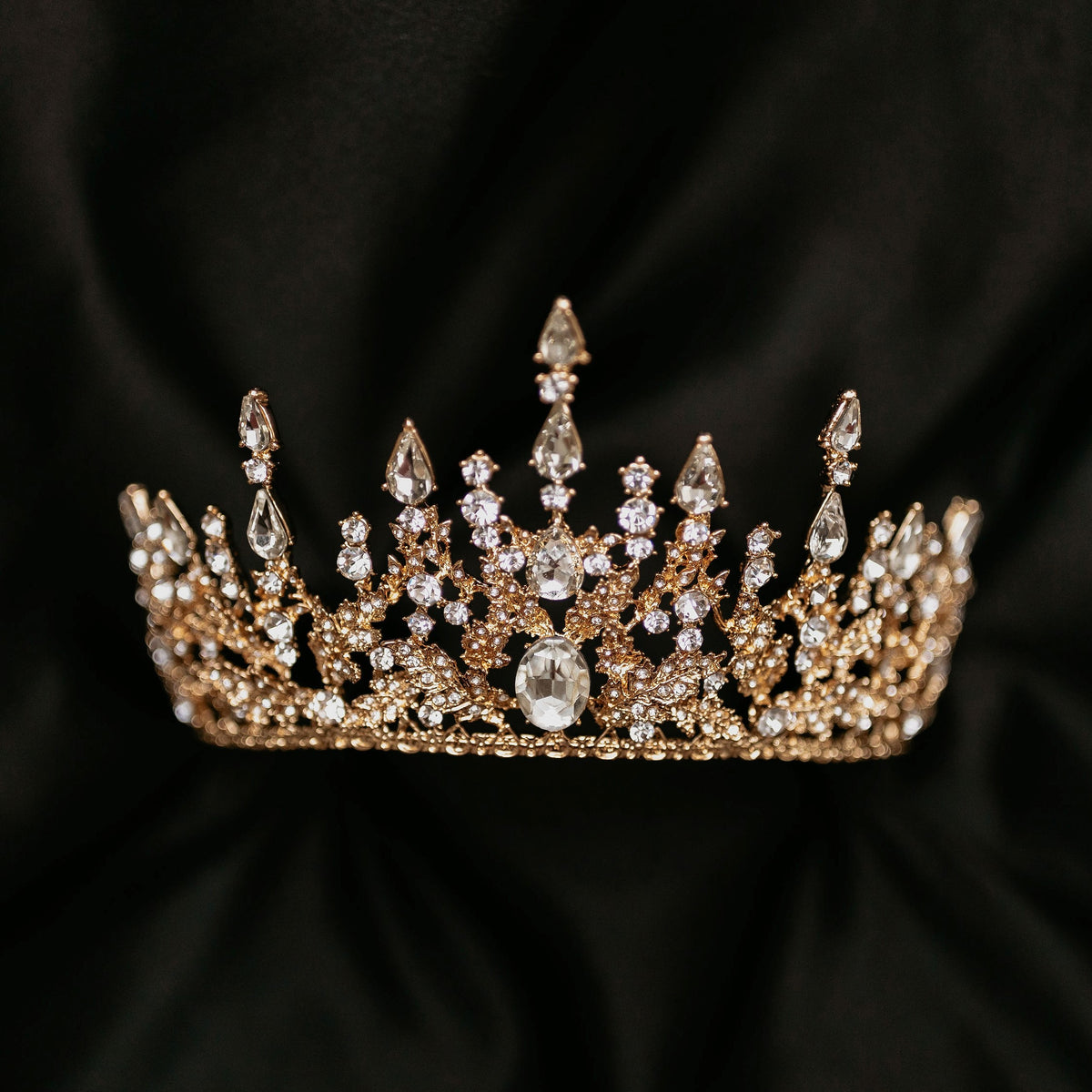 Large Tiaras – Auburn & Main