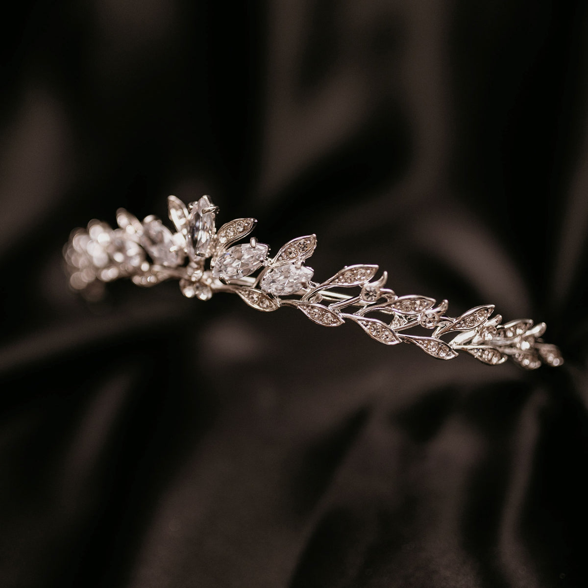 Small Tiaras – Auburn & Main