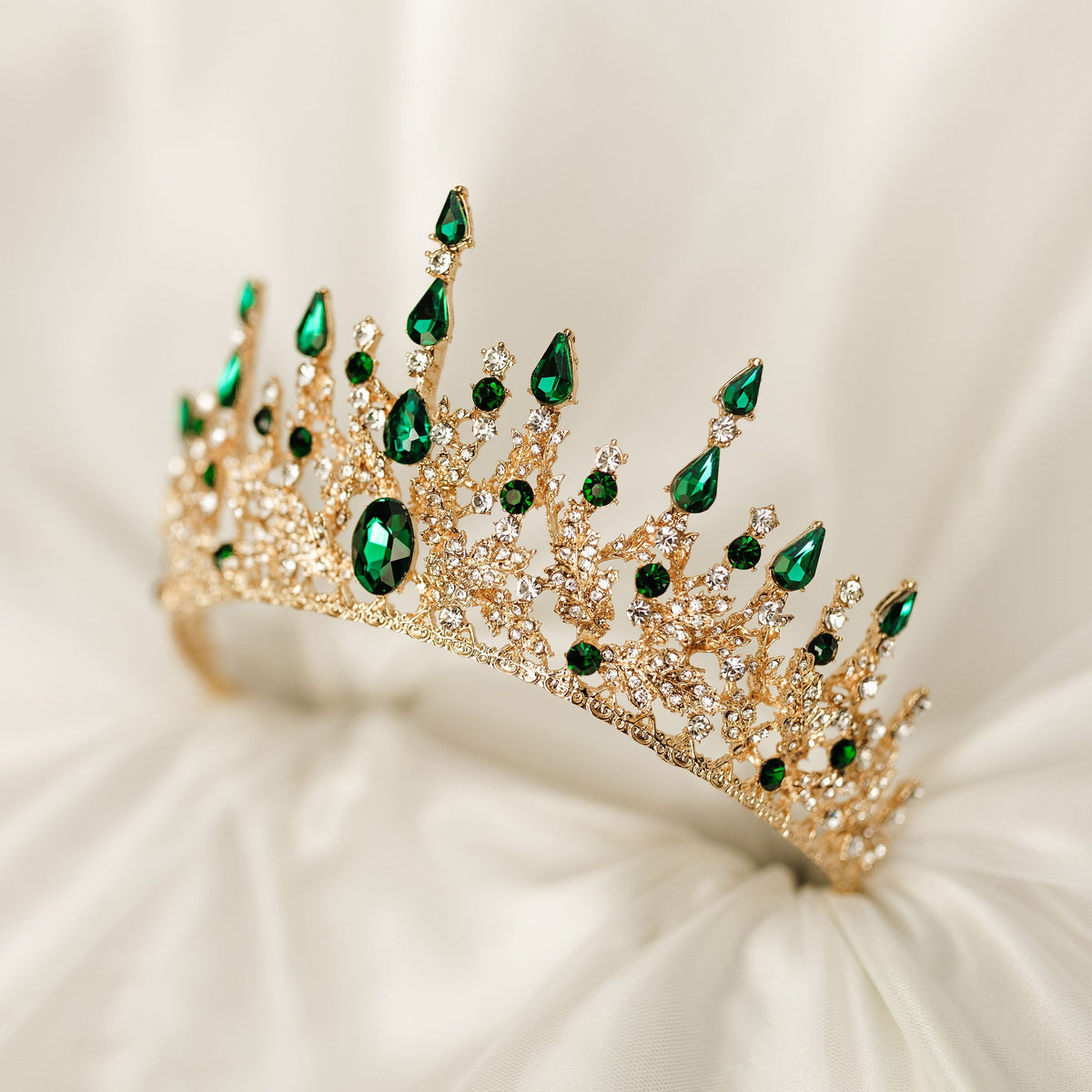 Helena's Tiara in Green – Auburn & Main